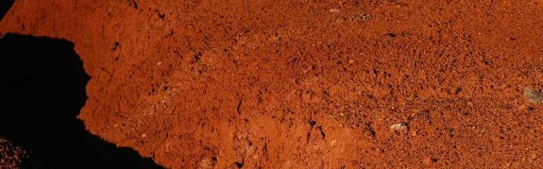 How to Remove Red Clay Stains from Concrete